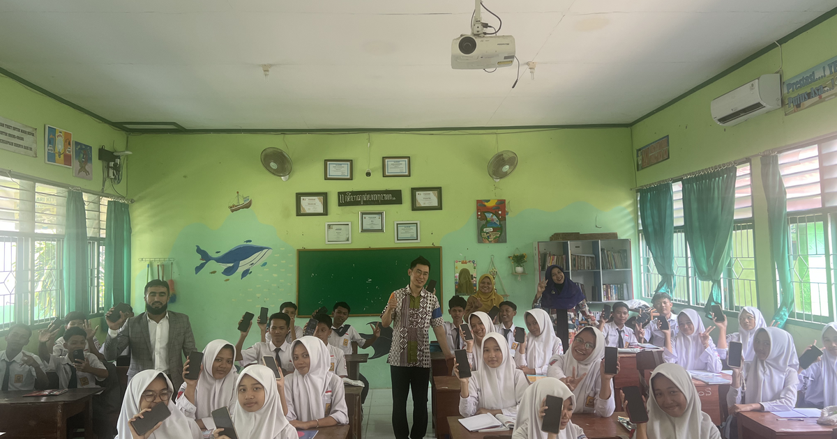 Empowering AI Natives through IDLE and GenAI in Rural Indonesia ...